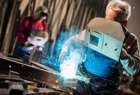 Light Hazards and Solutions in Welding